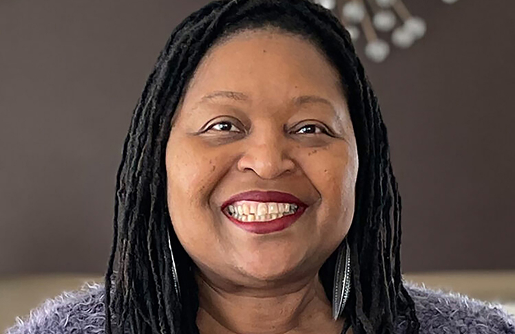 Dr. Joycelyn Thomas Receives Distinguished Alumni Award From UW School ...