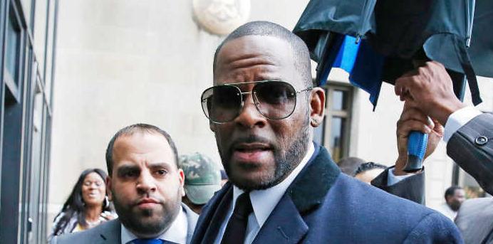 Singer Sparkle Reacts to Claims That She Allowed R. Kelly to Sexually ...