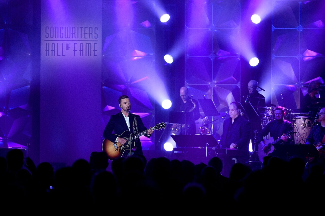 Justin Timberlake mourns the death of singer Nicole Hurst | Hayti ...